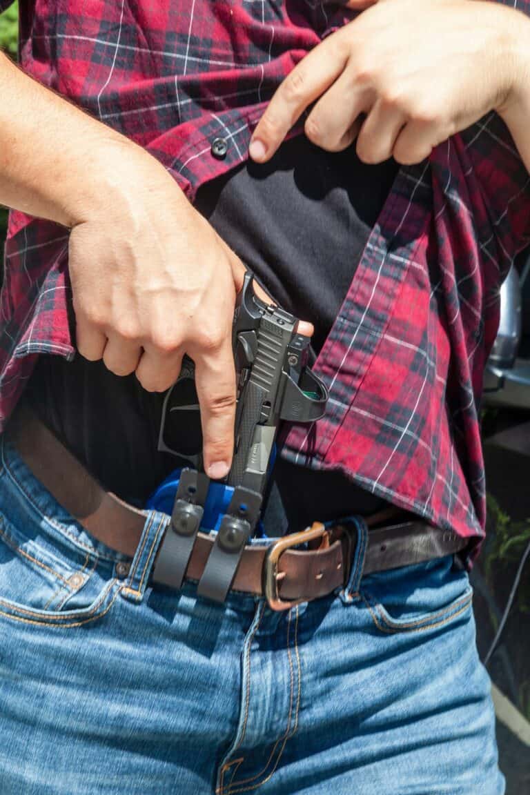 Appendix Carry: A Beginner's Guide - AmmoMan.com School of Guns