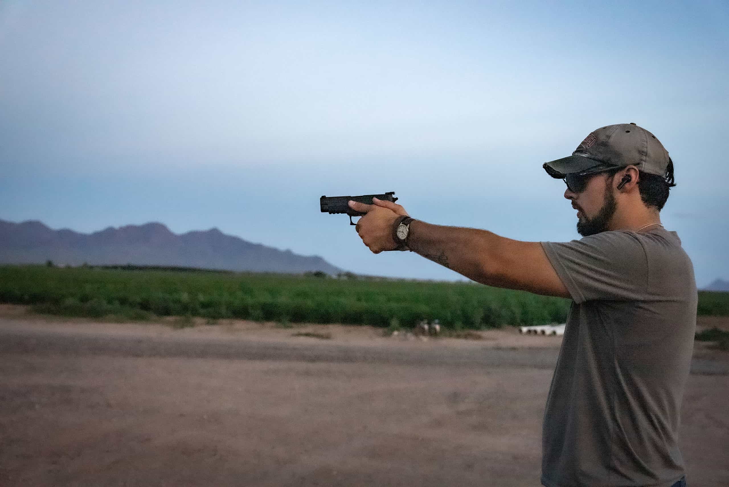 How to Handle a Pistol - AmmoMan School of Guns Blog